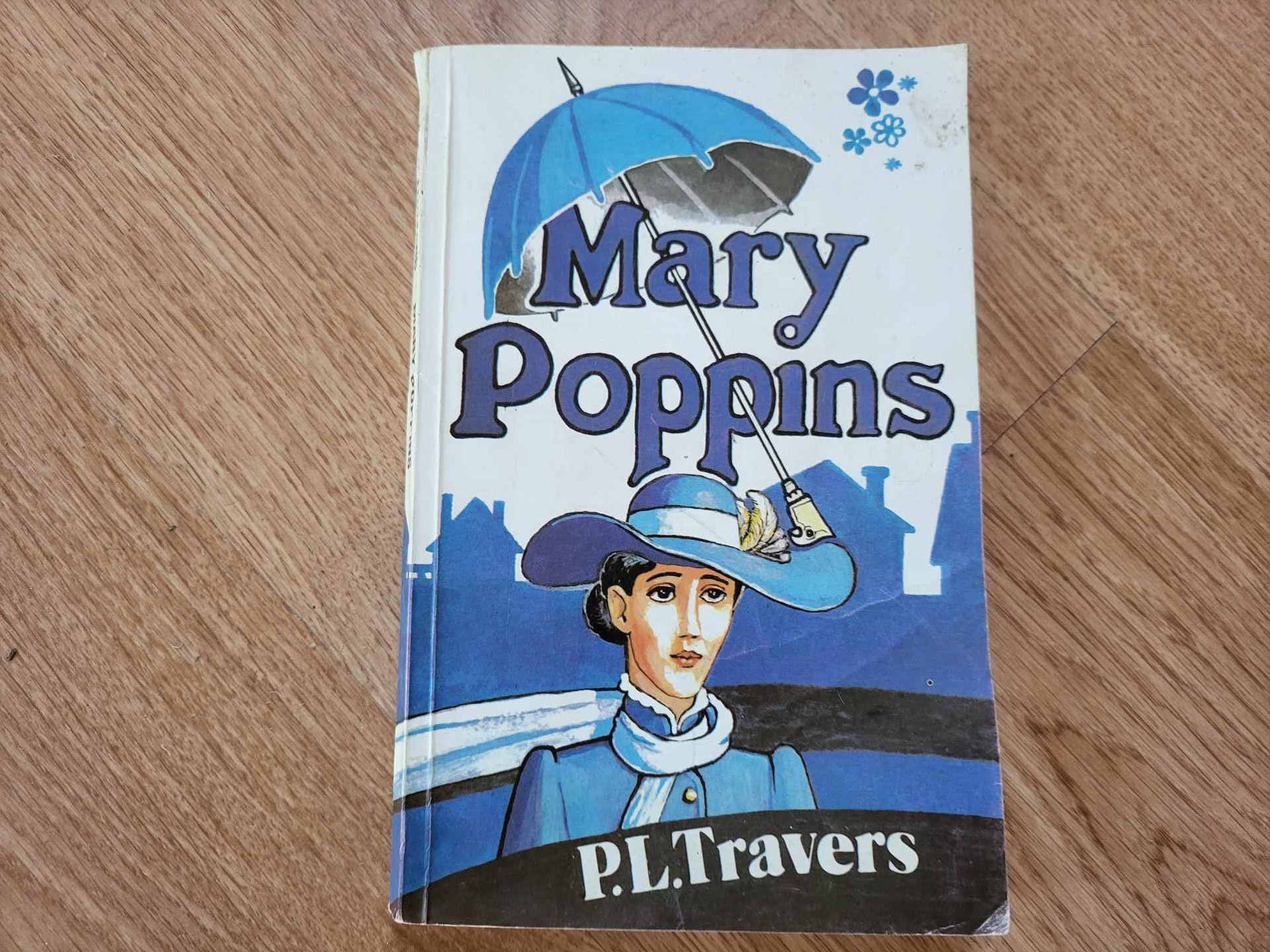 Mary Poppins . Pamela Lyndon Travers - Raamatugalerii