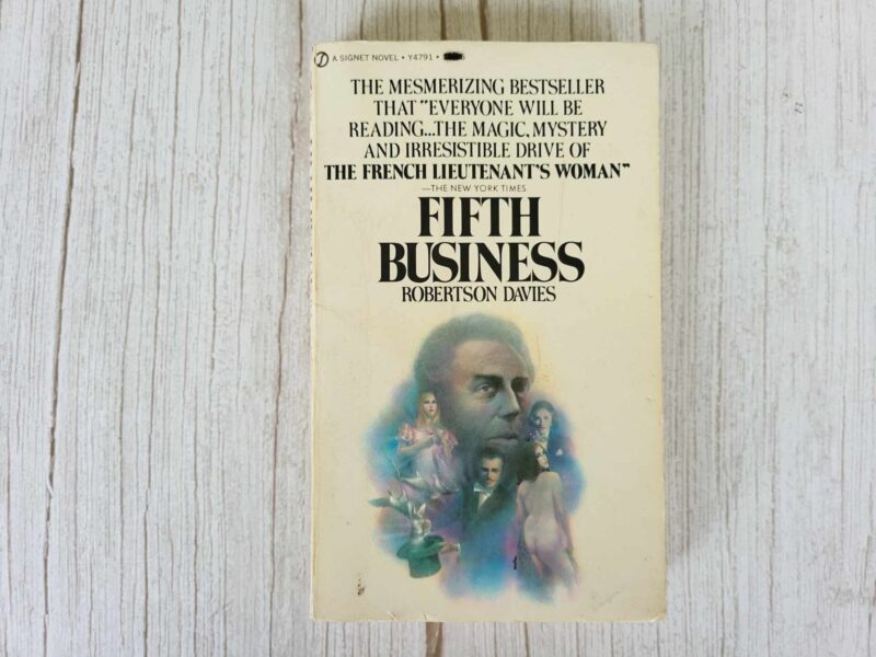 Fifth Business . Robertson Davies - Raamatugalerii